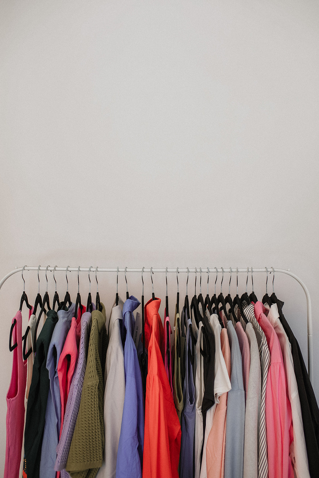 Raise the Bar at Style Bar: Women's clothing and accessories